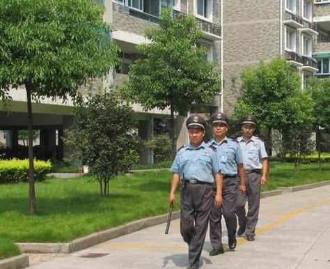 招聘夜班保安2名可睡觉截图