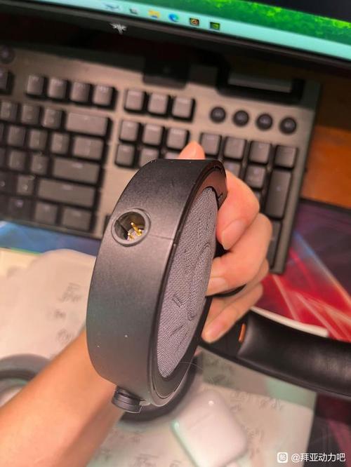 耳机在保修期免费修吗?截图