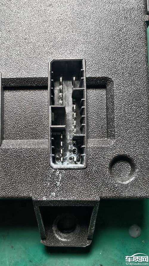 汽车遥控钥匙锁车键失灵图标