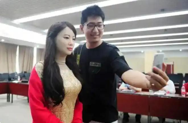 日本机器人老婆图标