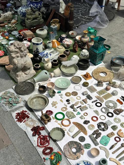 附近的古玩交易市场图标