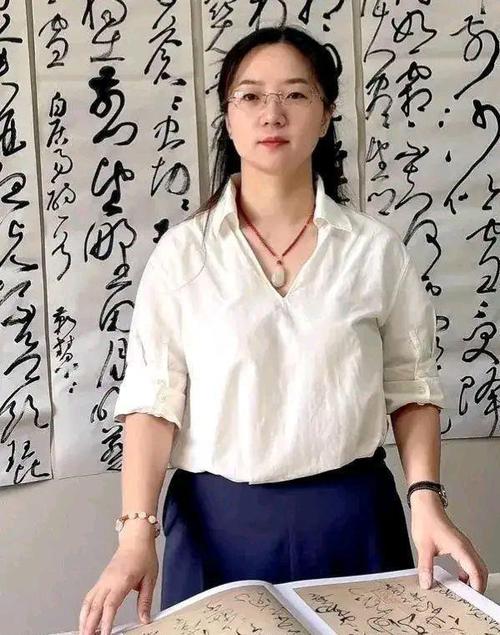 兰亭比喻什么女人图标
