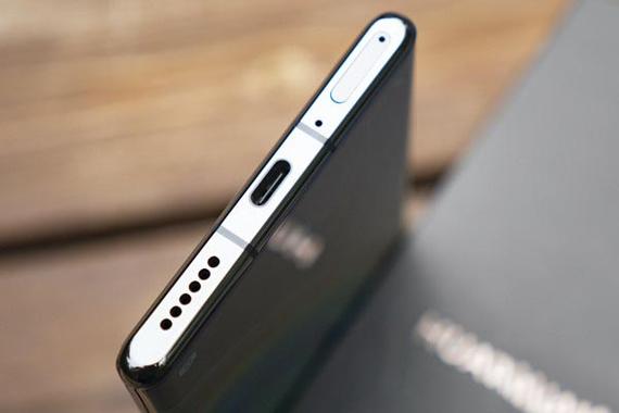 华为mate30pro耳机孔截图
