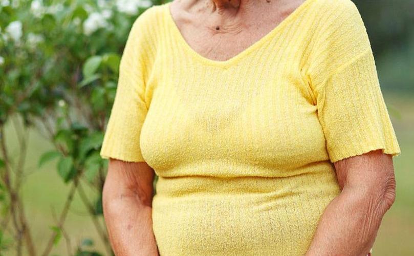 60岁了乳房还丰满吗图标