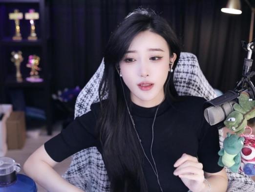 豚豚大魔王在哪里直播图标
