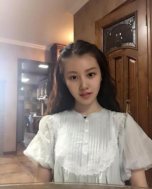 王鹤润是艺名还是真名图标