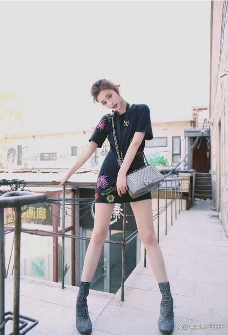 二次元少女大长腿截图