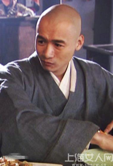 天龙八部给虚竹传功的是谁