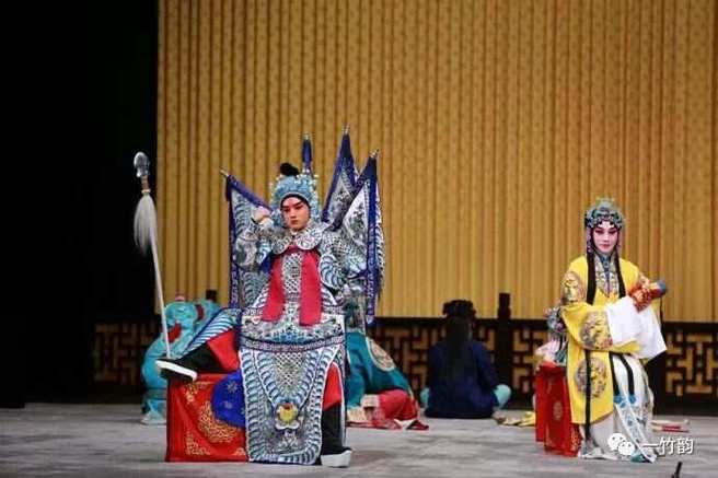 旧时专供戏曲演出的截图