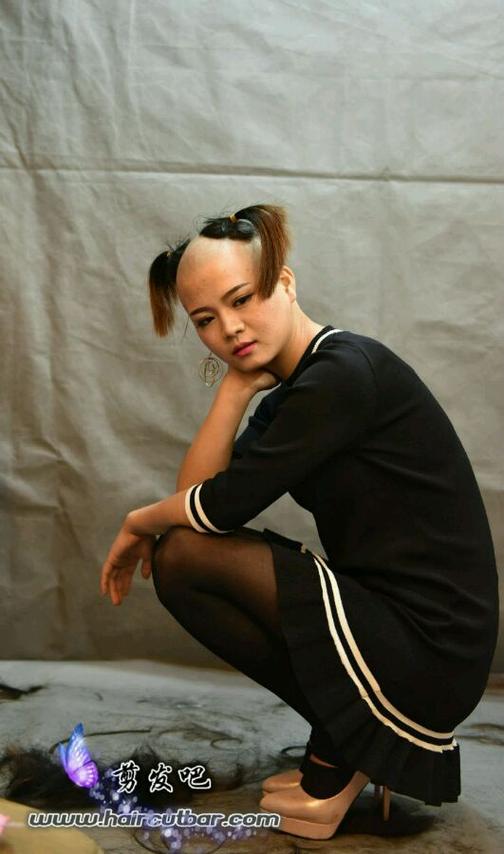 剪发吧美女剃光头视频图标