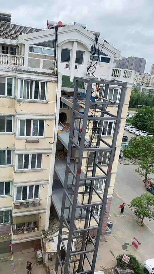 高楼大厦电梯坏了图标