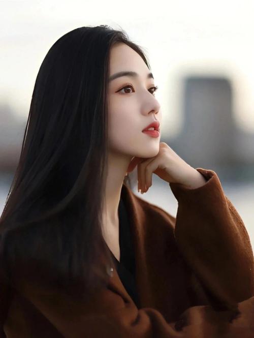 美女秀秀图片模糊怎么弄图标