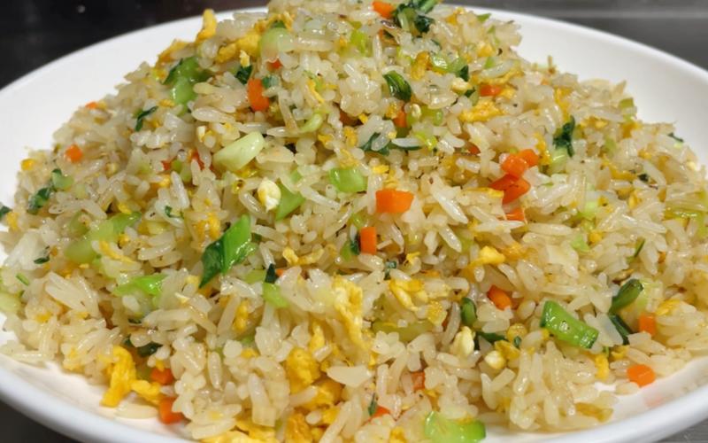 可口的炒饭美味的炒饭下载截图