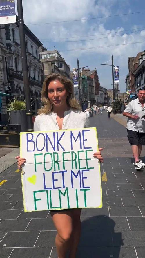 onlyfans网红bonnieblue红包版截图