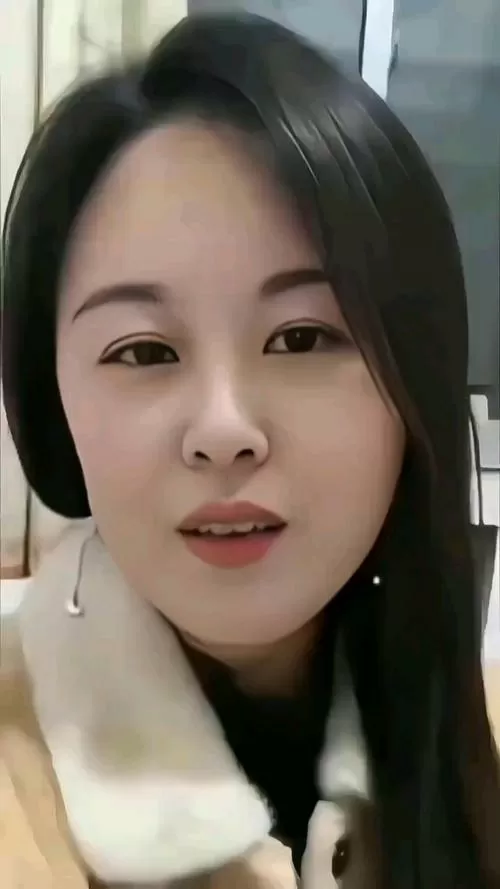 附近100米单身女电话图标