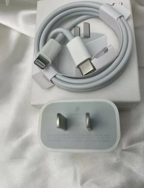 苹果用20w还是30w充电器好图标