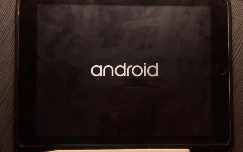Android原生桌面启动器下载黑色版免墙版图标