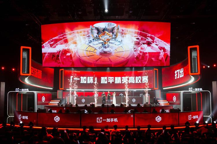 和平精英极速科技压枪助手红色版
