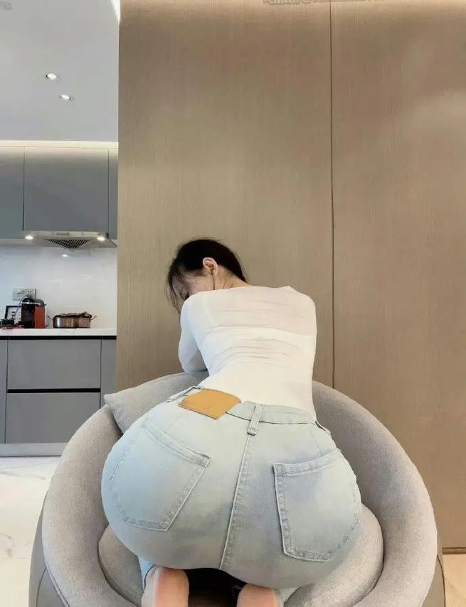 成人黄网站18㊙️免费看蜜臀图标