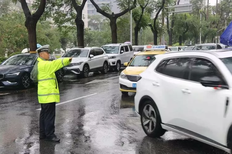 手动挡停车场无限金币版警灯截图
