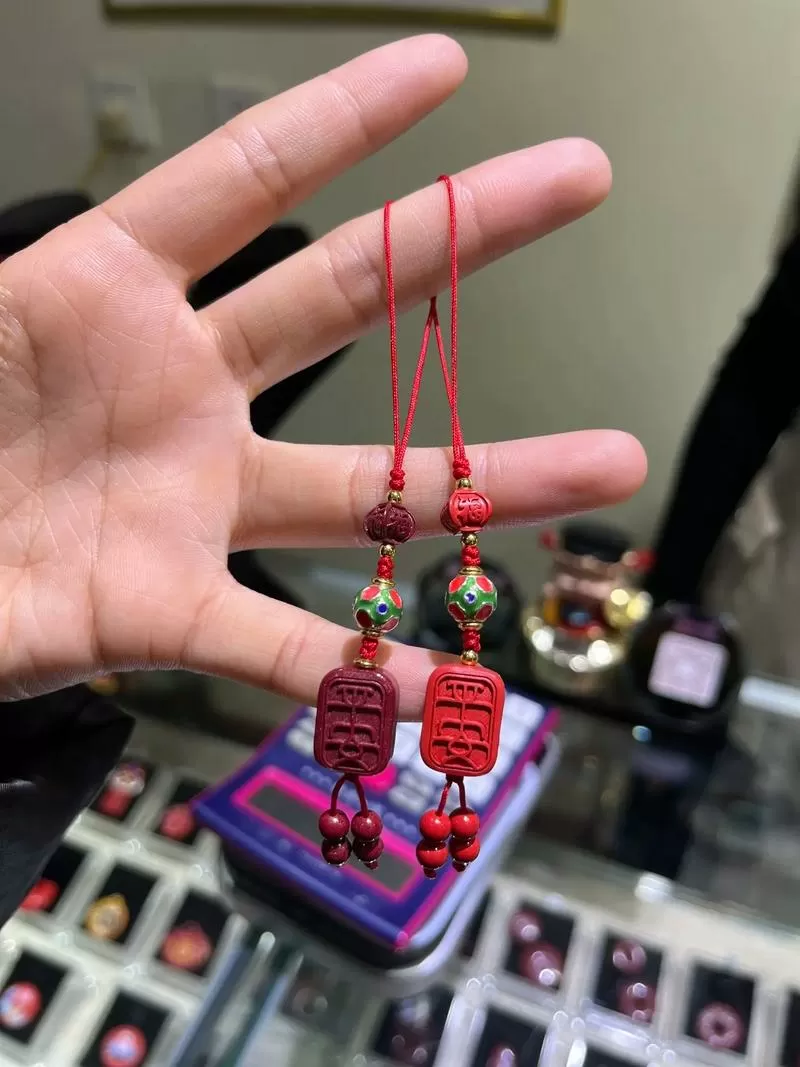 手机的挂件怎样调出来