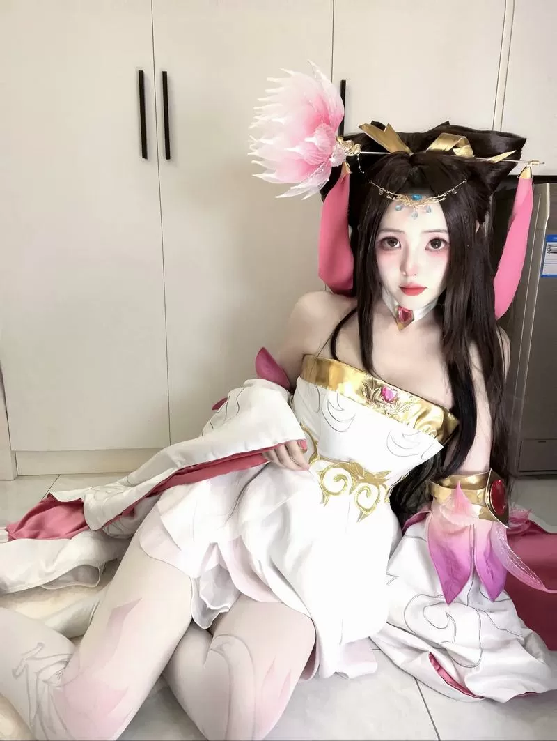 真人版貂蝉被打肚子
