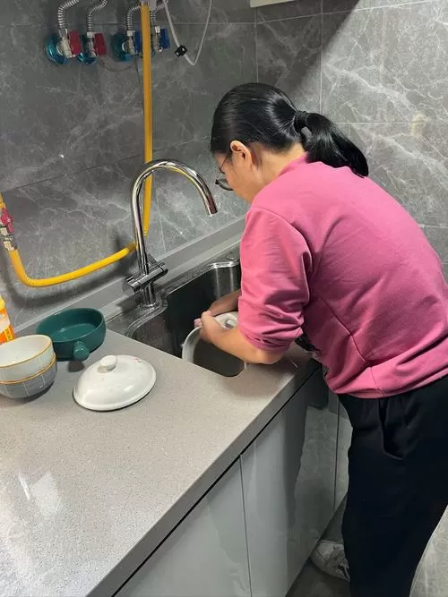 赣州九一人才网手机版煮饭阿姨图标