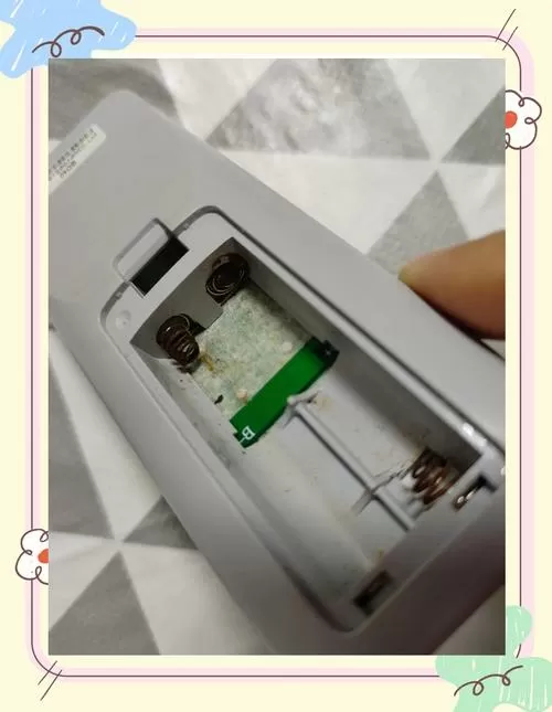 遥控器电池弹簧生锈断了怎么办
