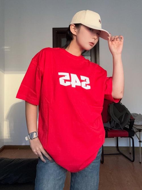 红色衣服代表什么含义图标