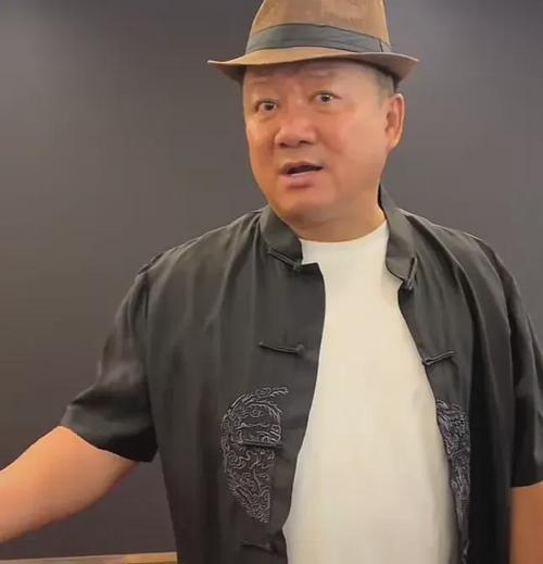 世界大炮谢广坤红截图