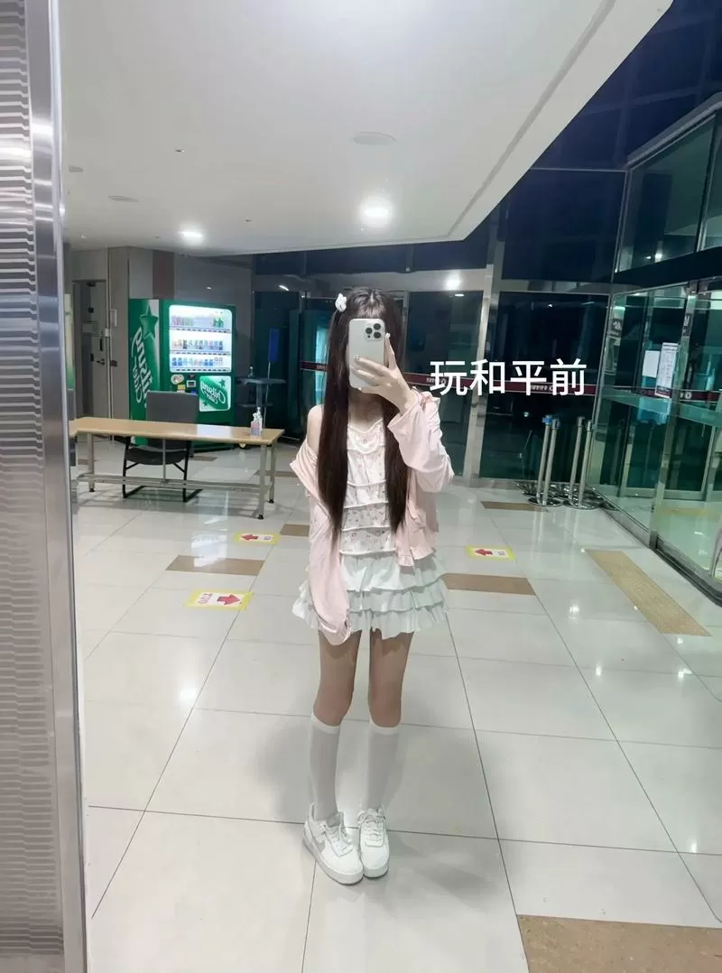 无敌小月月和平精英截图