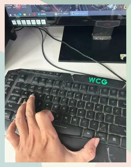 w键失灵按什么键恢复图标