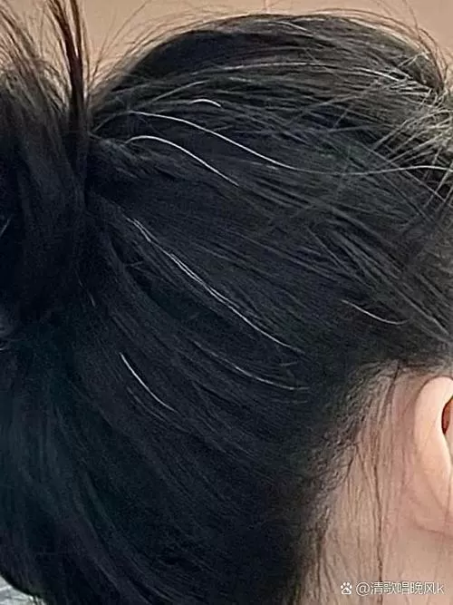 手机屏幕被染发剂染色了怎么办