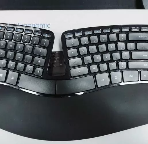 surface可以外接键盘吗截图