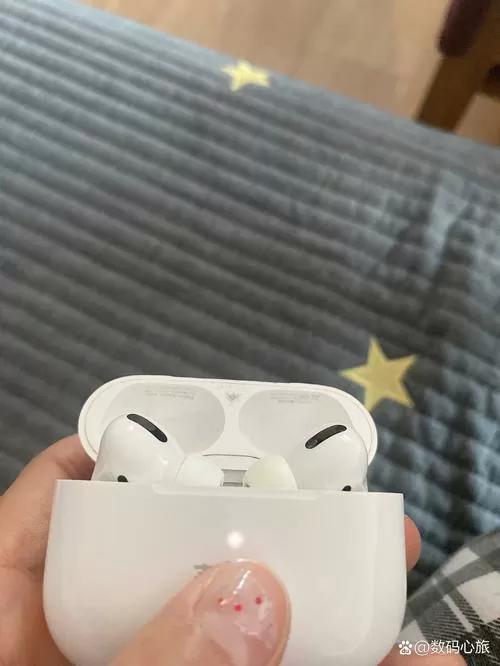 耳机白灯一直闪