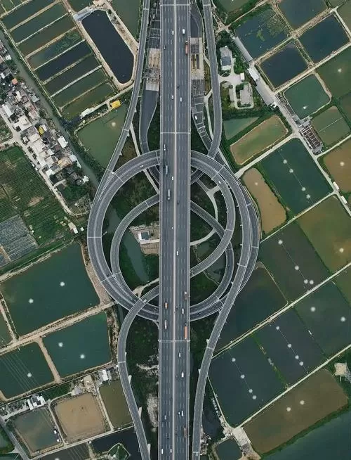 高速立交桥怎么走的视频截图