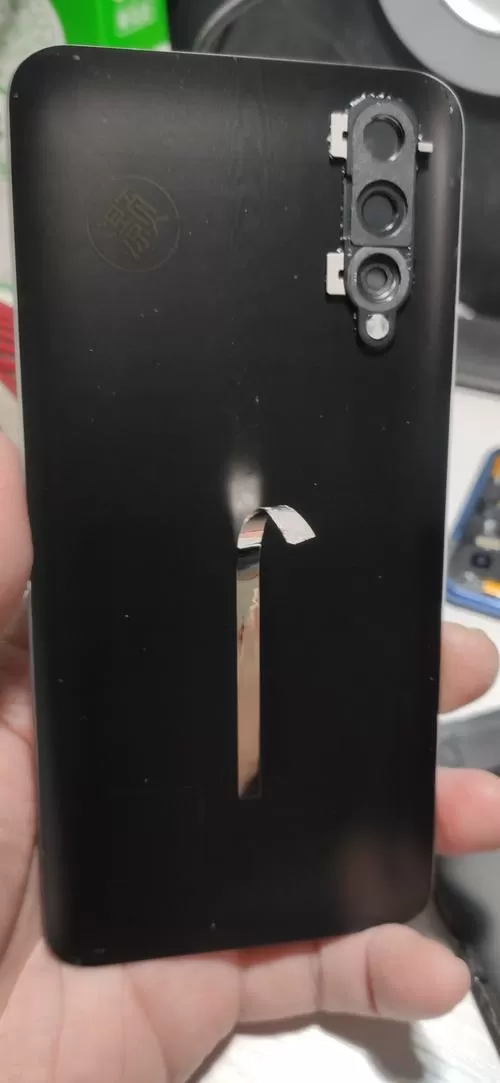 玻璃后盖裂了妙招图标
