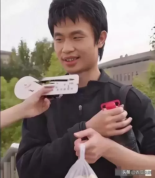 韦神成名之战视频截图