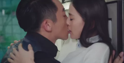 那年青春我们正好吻戏郑恺是哪一集图标