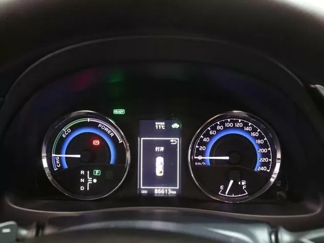 汽车仪表盘上黑色的棍子图标