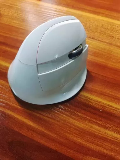 多彩鼠标m618mini怎么配对截图